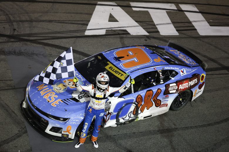 Elliott vence etapa de Atlanta e acaba com seca de 44 corridas na ...