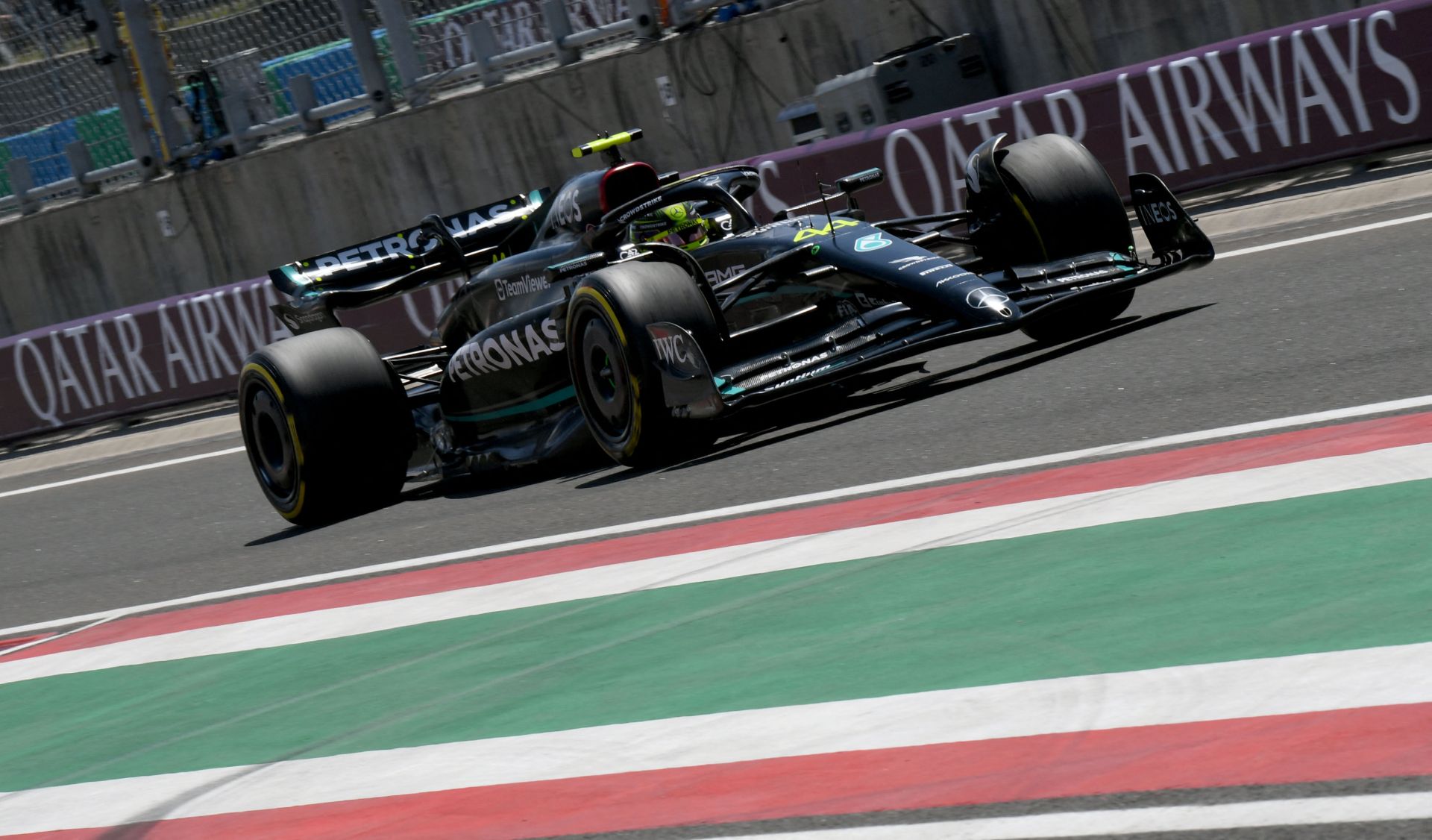 Mercedes vê renovação com Hamilton acertada “emocionalmente” - Notícia ...