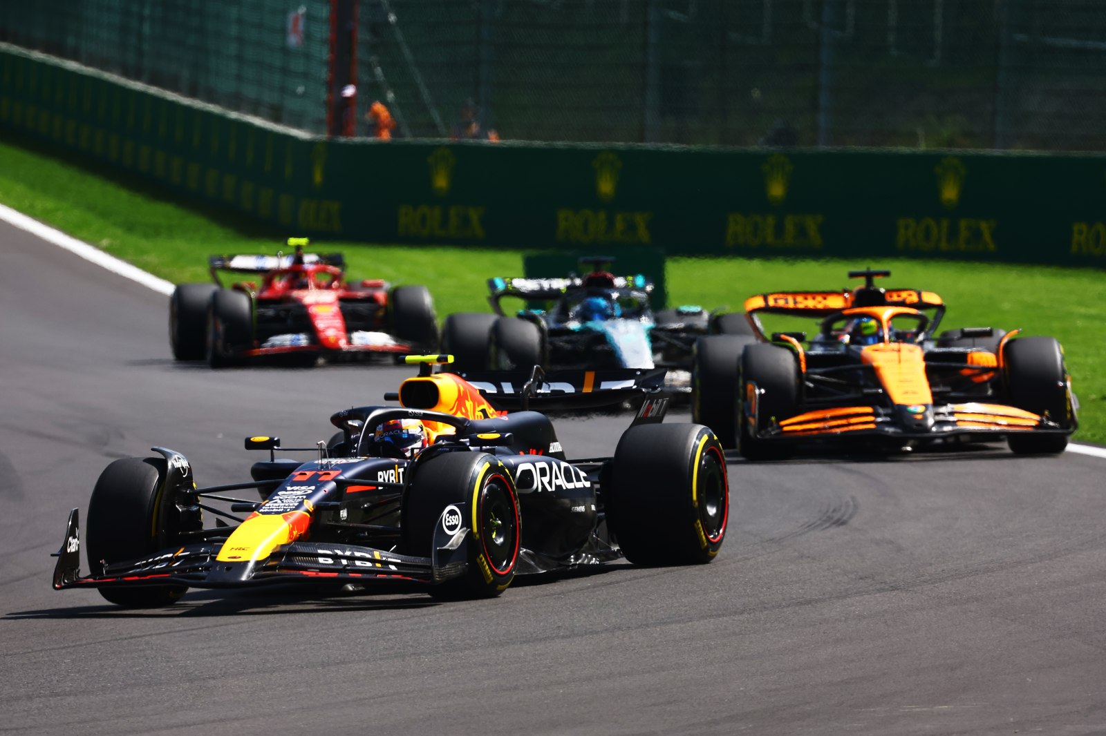 Red Bull volta a dizer que "precisa de dois carros pontuando" e cobra ...