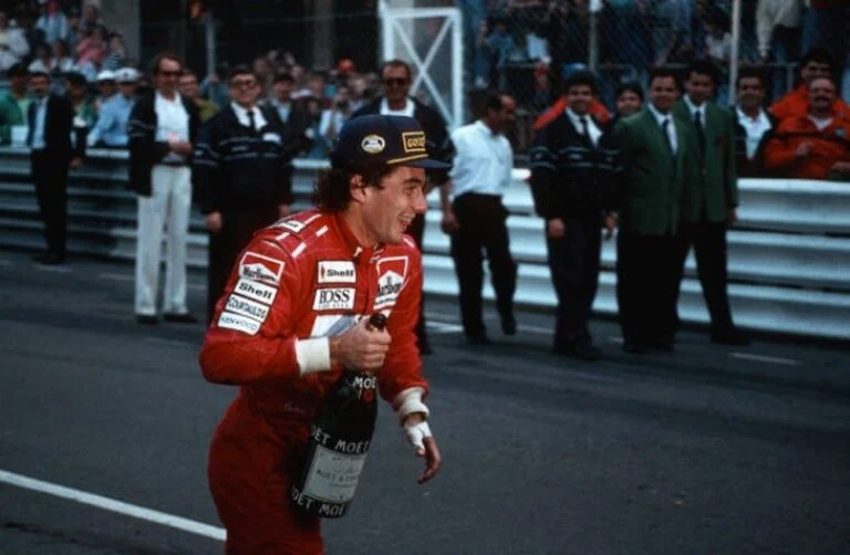 Hamilton iguala recorde de Senna com segundo lugar em Mônaco - Notícia ...